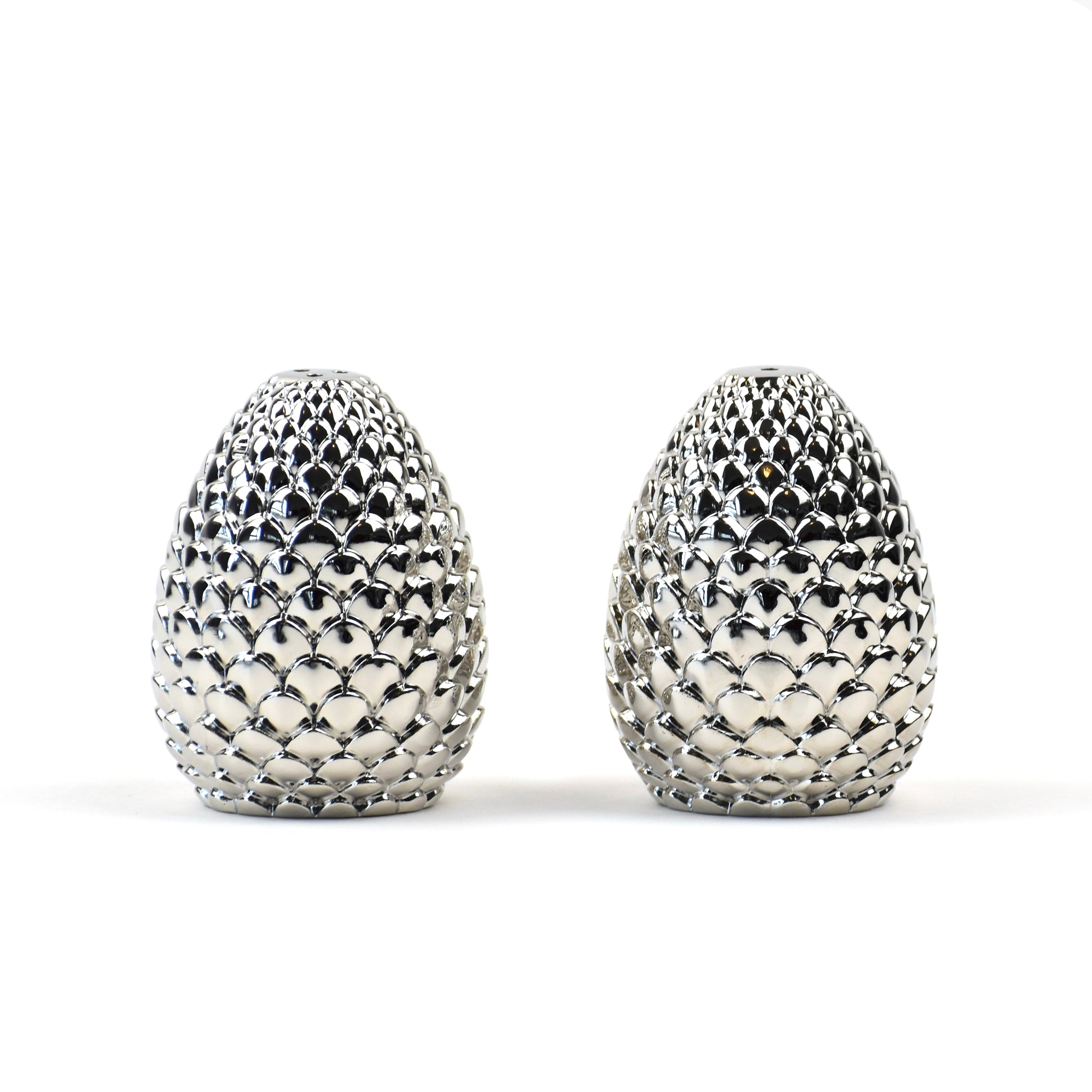 Salt and Pepper Pine Shakers (Pair) – House Queiroz